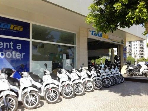 Noleggio Scooter Moto a Roma - Cooltra Motos Italia : (Roma)