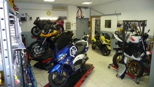 Over Bike Sas di Salvagnin Fabio & C. : (Varedo)