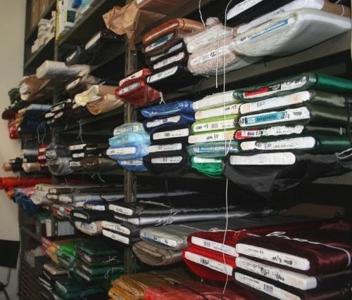 Foderami carcano sas : (Milano)